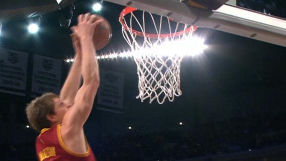 kobe dunks on lebron