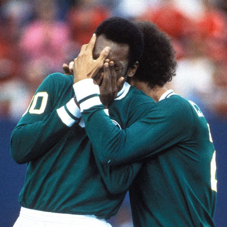 Farewell to The King - Remembering Pele's final game 40 years ago - ESPN FC