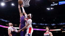 Melo tells story of LeBron saving him from drowning while on Banana ...