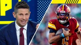 Grayson James fakes out everyone for Boston College TD - ESPN Video