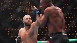 This spinning-knockout kick is must-see - ESPN Video