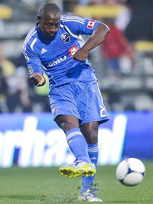 El defensor colombiano Nelson Rivas admitió estar cerca de Colo Colo - ESPN