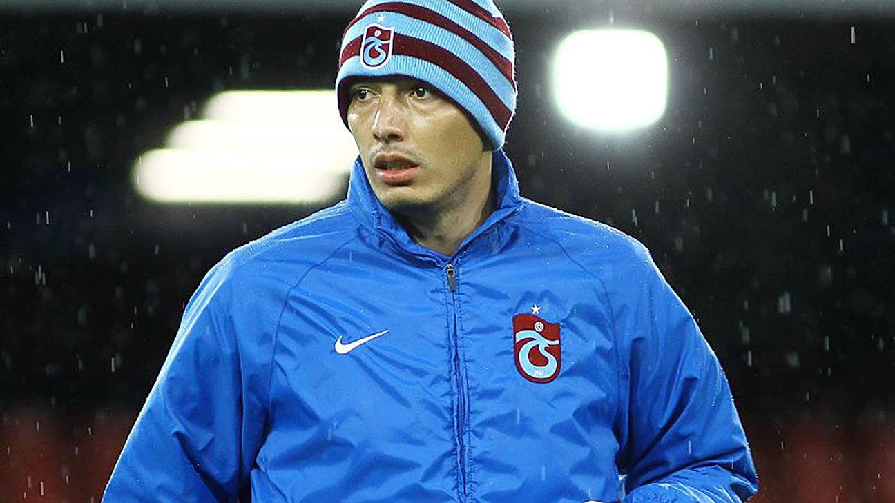 Óscar Cardozo pasa al Olympiacos