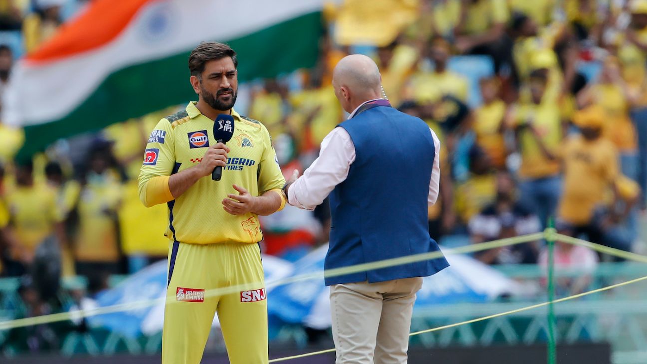Dhoni goes nine times XII in an IPL that had four 200s in a day - ESPN