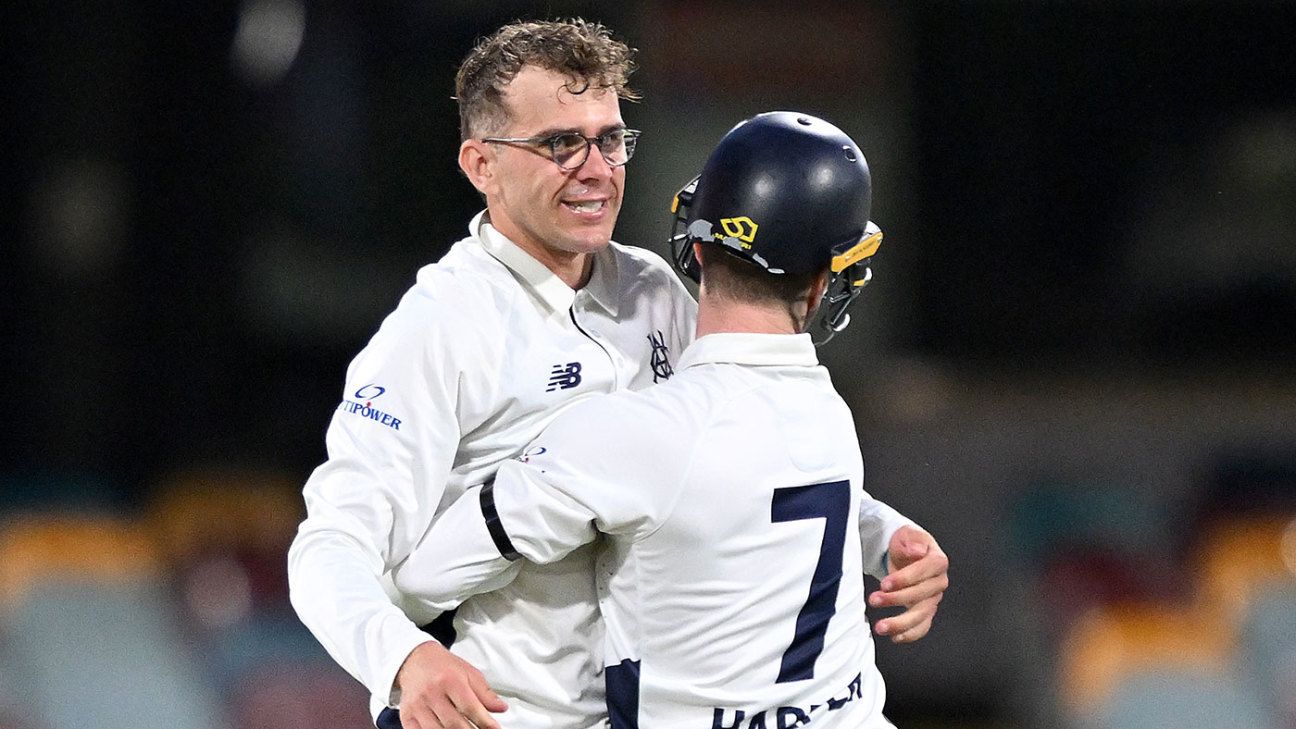 Victoria go top after running through careless Queensland - ESPN