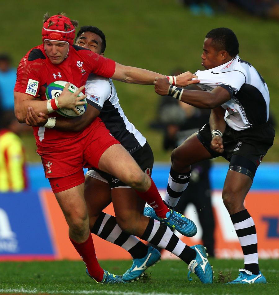 Pro 12 rugby: Newport Gwent Dragons centre Tyler Morgan signs dual ...