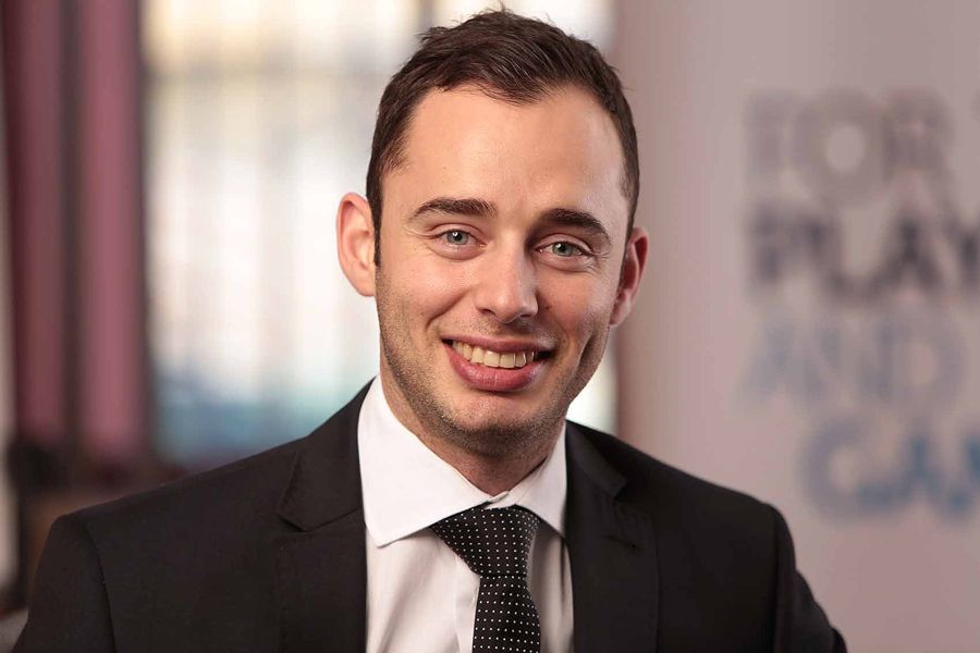 Australia: RUPA chief Ross Xenos hails new ARU contracting policy but ...