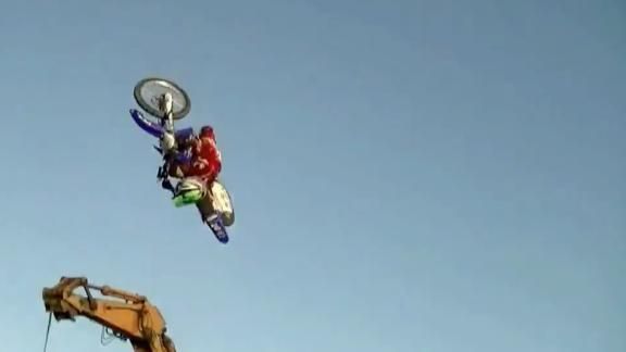 Clinton Moore practices his 720 - ESPN Video