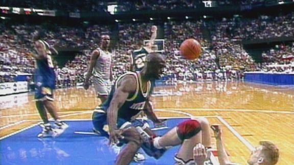 Video: The Fab Five's influence - ESPN - Men's College Basketball Blog ...