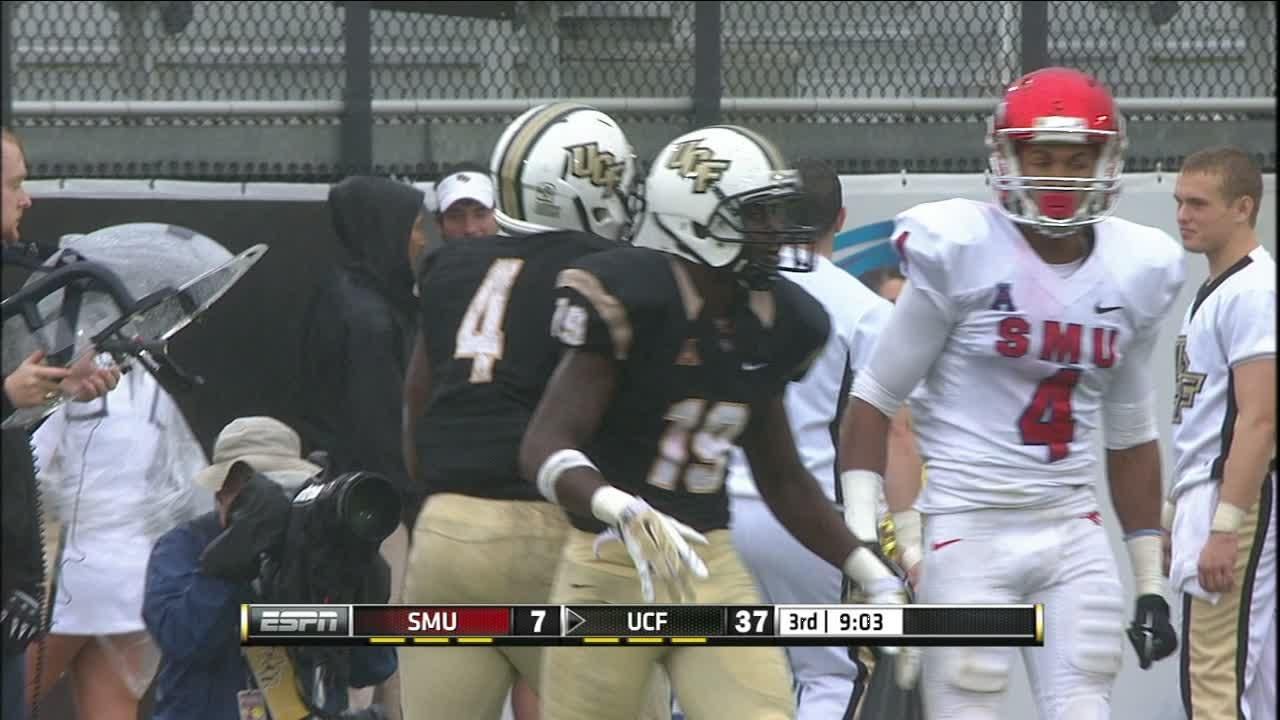 3Q UCF J. Holman pass,to M. Reed for 26 yds for a 1ST down - ESPN Video