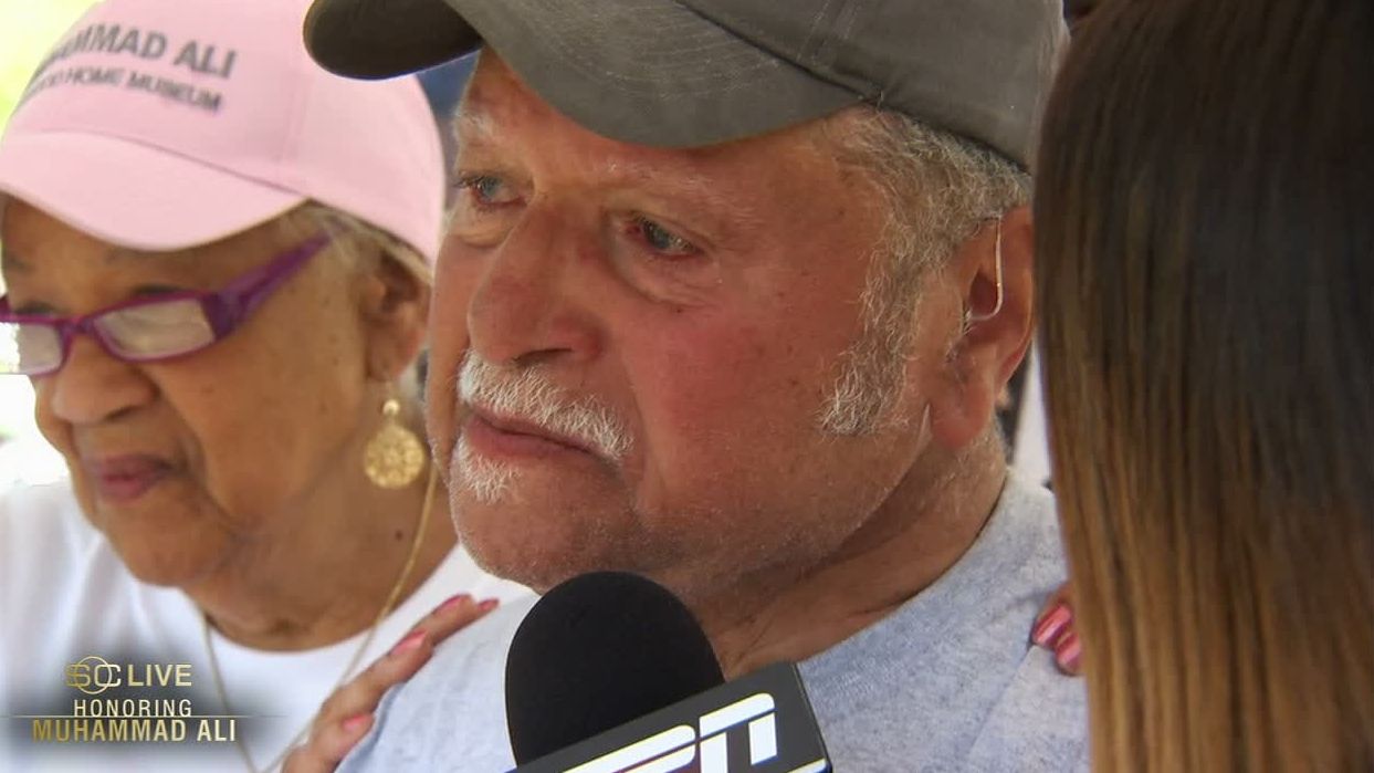 Emotional fan touched by outpouring of love for Ali - ESPN Video