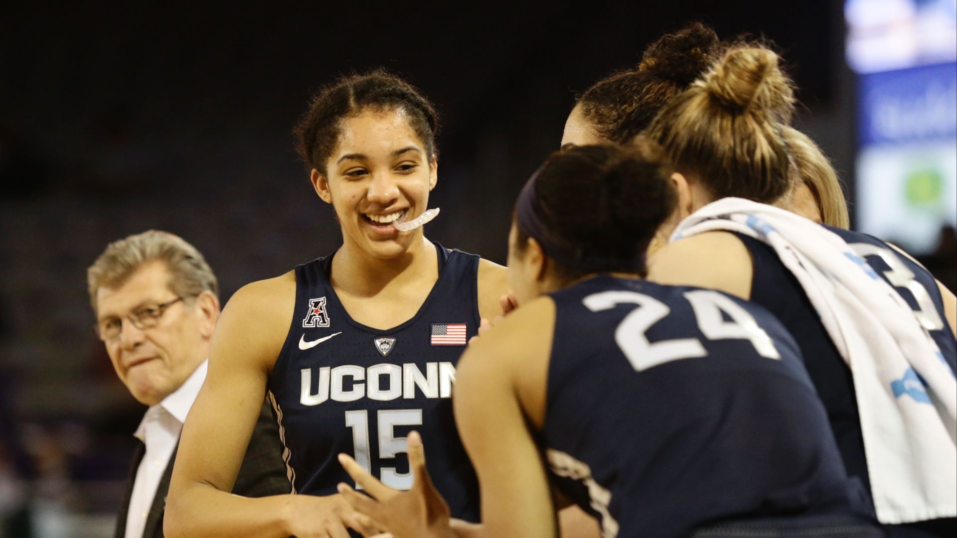 Williams' drops triple-double, UConn wins 94th straight game - ESPN Video