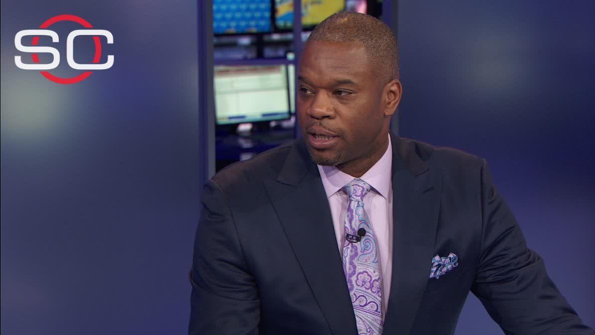 Davis tips his hat to Thomas for playing - ESPN Video