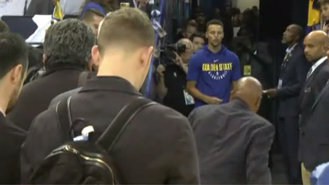 Curry hits from tunnel in pregame - ESPN Video