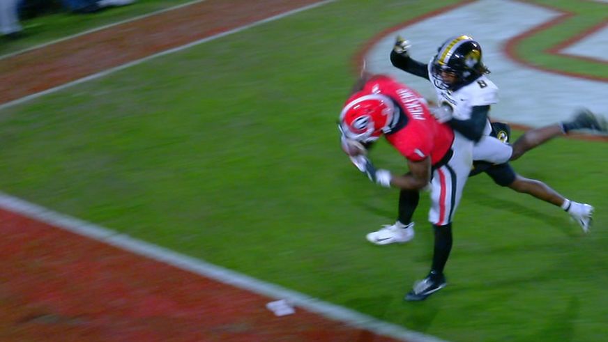 Pickens toe taps end zone for incredible TD grab - ESPN Video