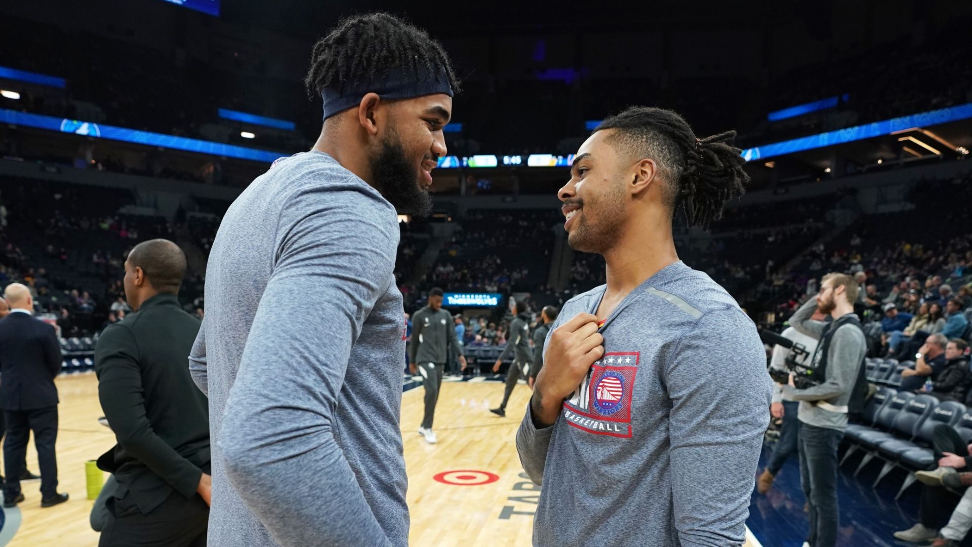 KAT, D-Lo finally teammates after blockbuster trade - ESPN Video