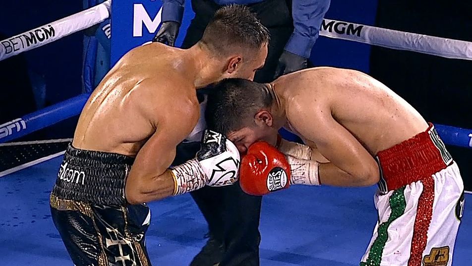 Jason Maloney and Leonardo Baez let the fists fly in the seventh - ESPN ...