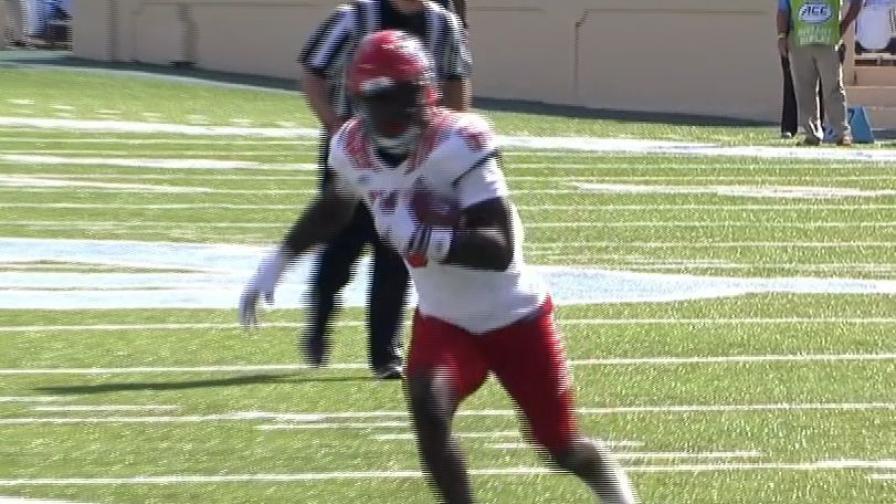 Finley connects with Emezie for 42-yard TD - ESPN Video