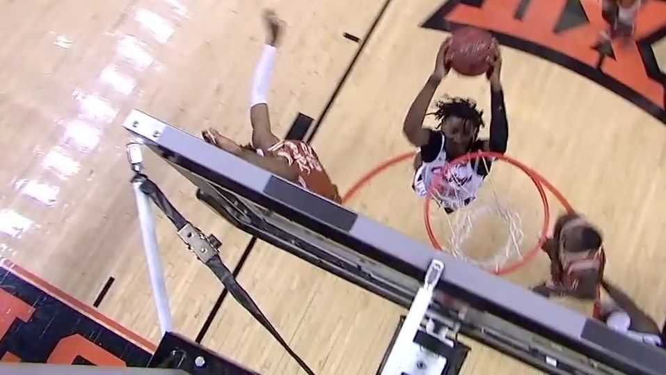 Boone muscles his way inside for big jam - ESPN Video