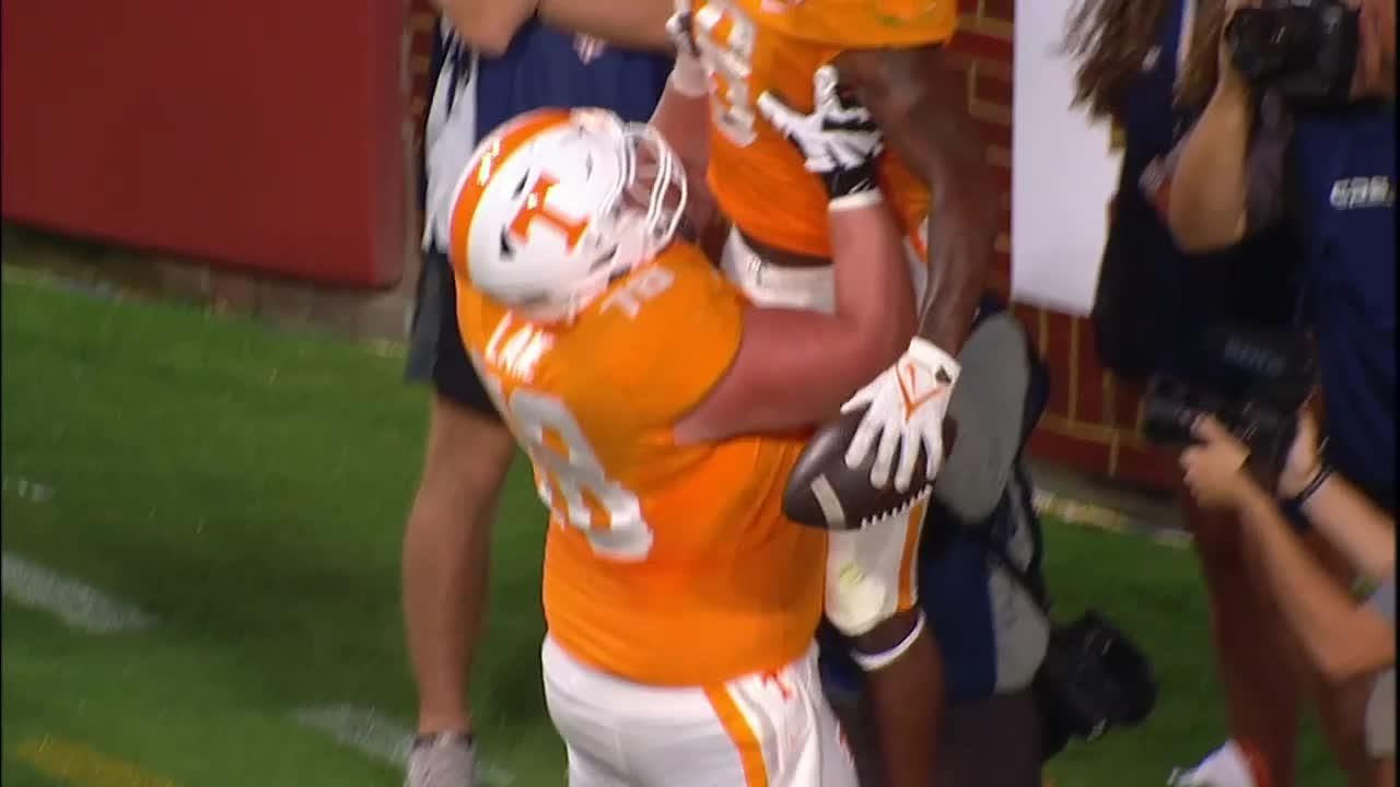 Tiyon Evans rushes in for 19-yard Rushing TD - ESPN Video