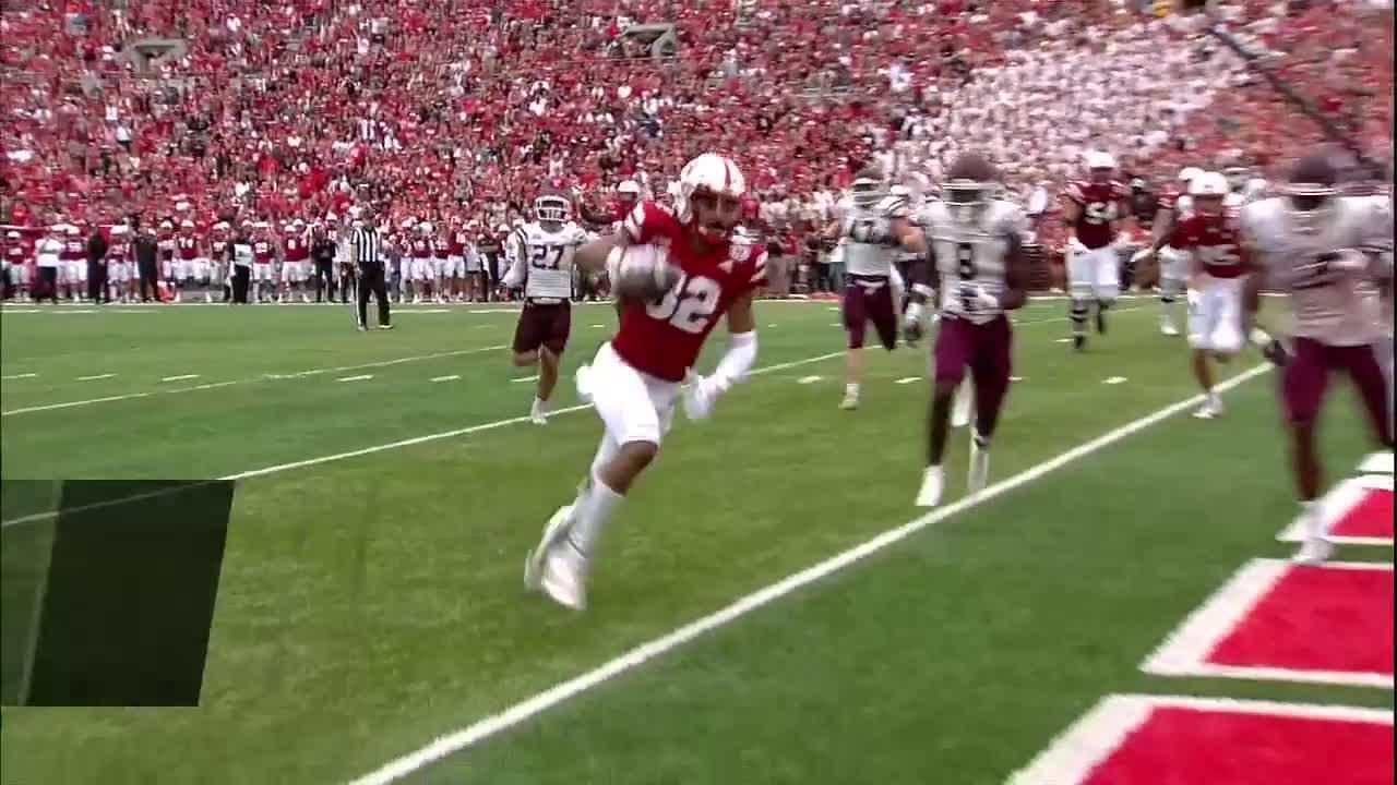 Adrian Martinez's first passing TD of the day puts Huskers up 31-7 ...
