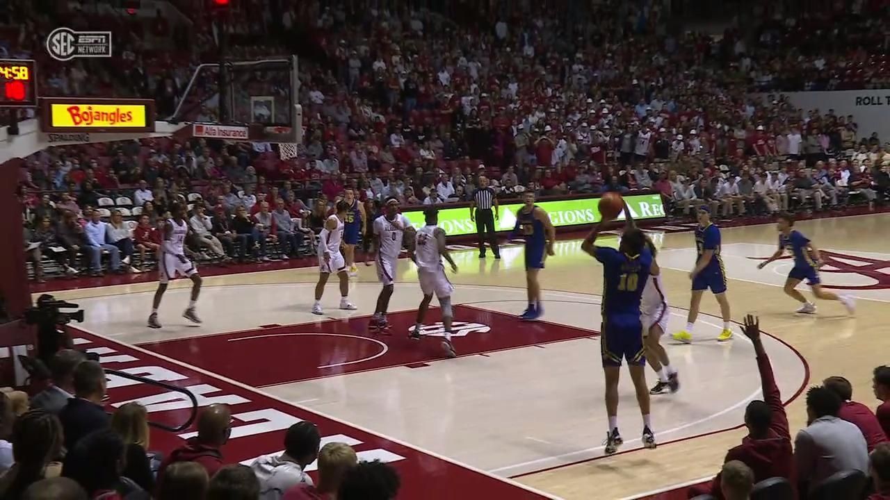 Wingett's corner 3 puts South Dakota State ahead - ESPN Video