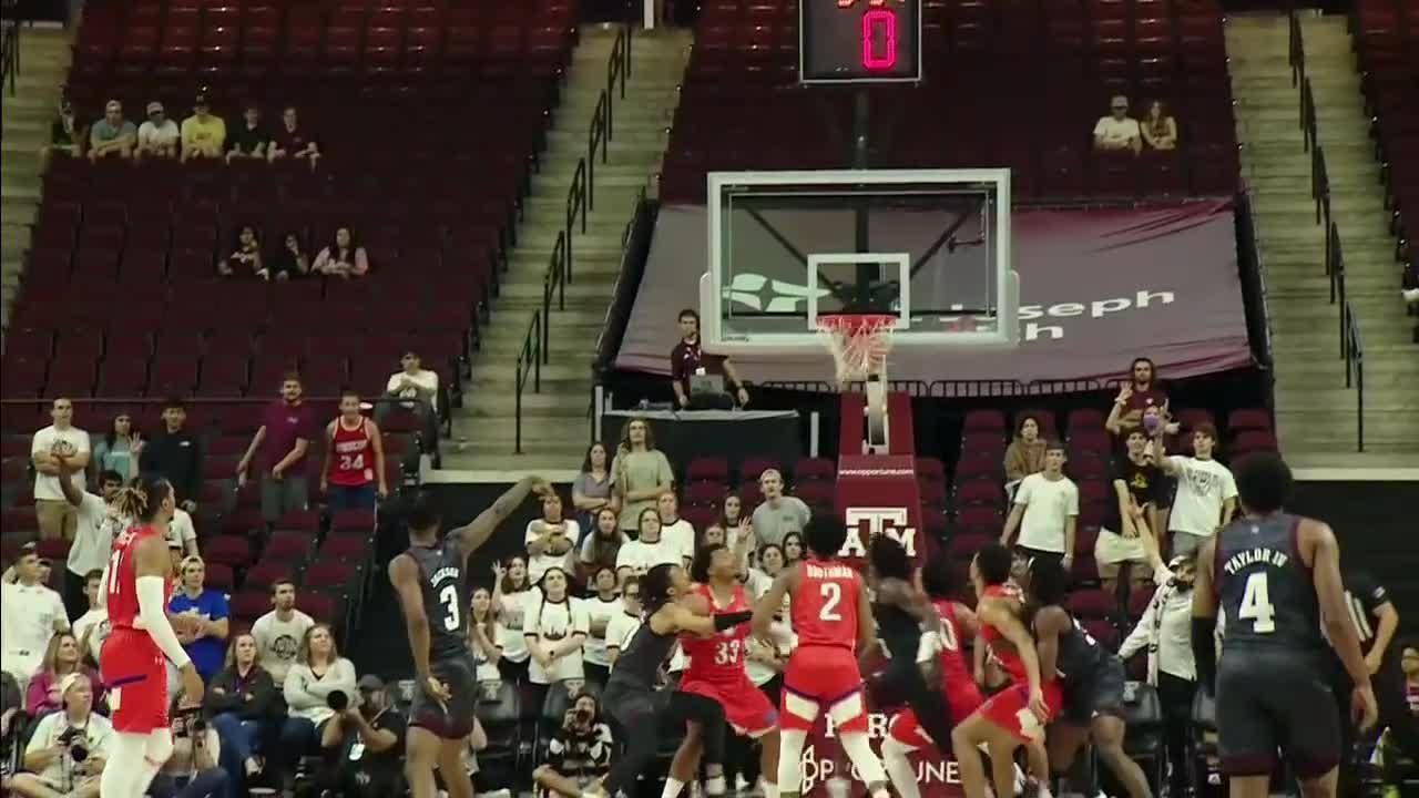 Quenton Jackson beats the shot clock with 3-pointer - ESPN Video