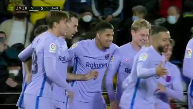 Barcelona awarded a goal after VAR review - ESPN Video