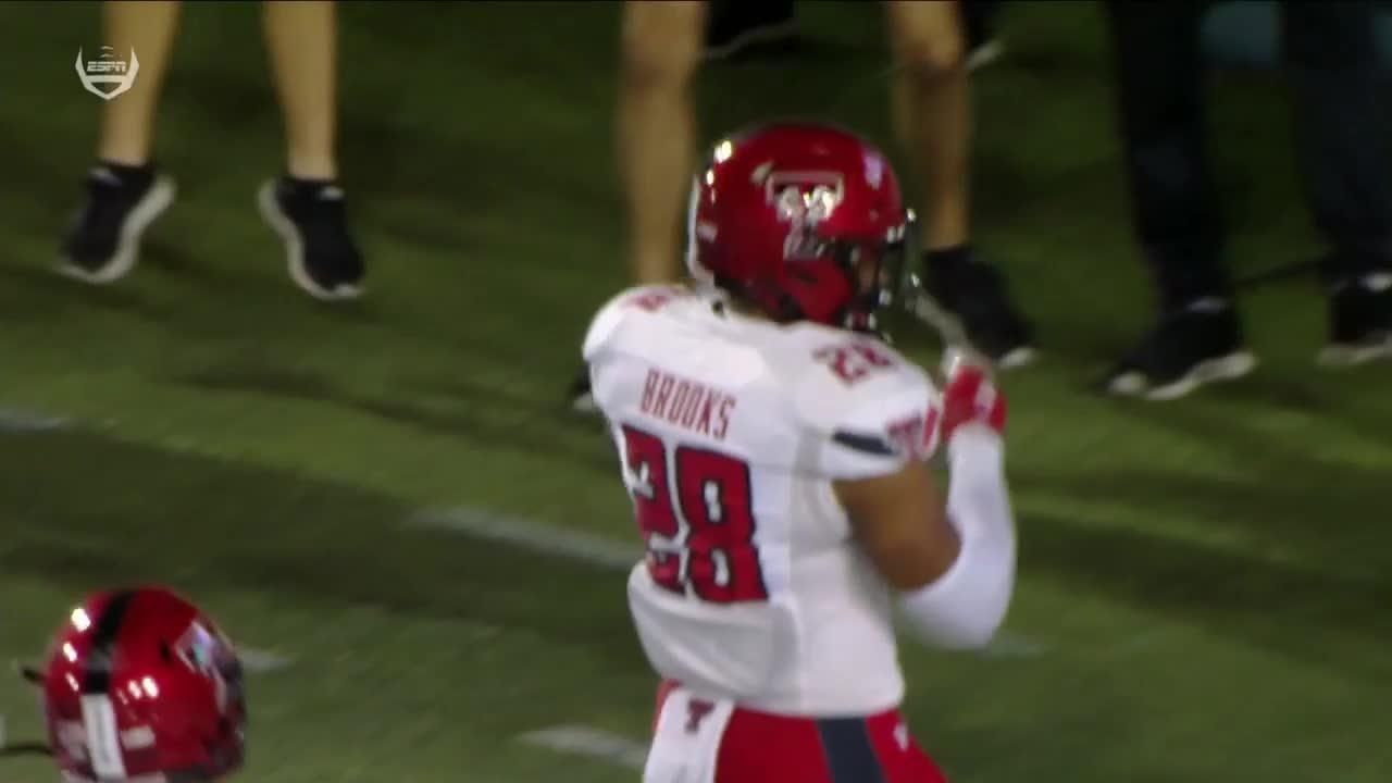 Tahj Brooks crosses goal line for 19-yard TD - ESPN Video
