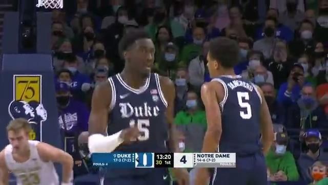 Wendell Moore Jr. finds Mark Williams for an easy Duke bucket - ESPN Video