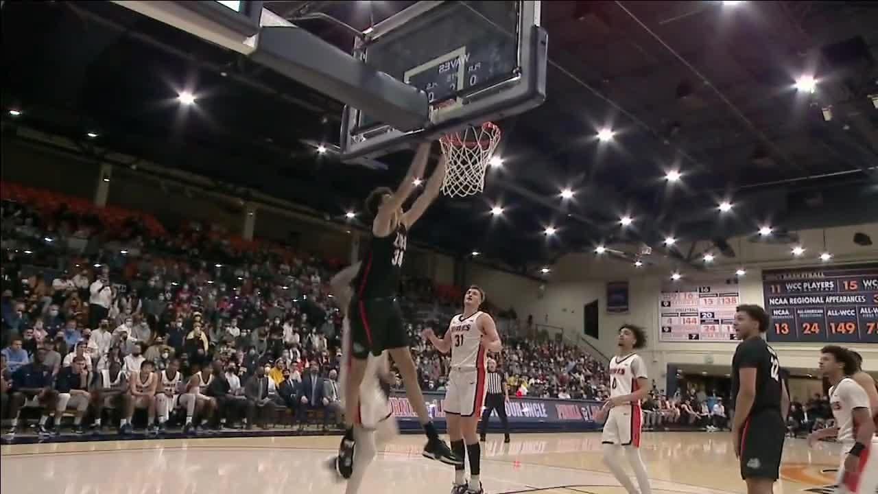 Chet Holmgren throws down powerful slam - ESPN Video