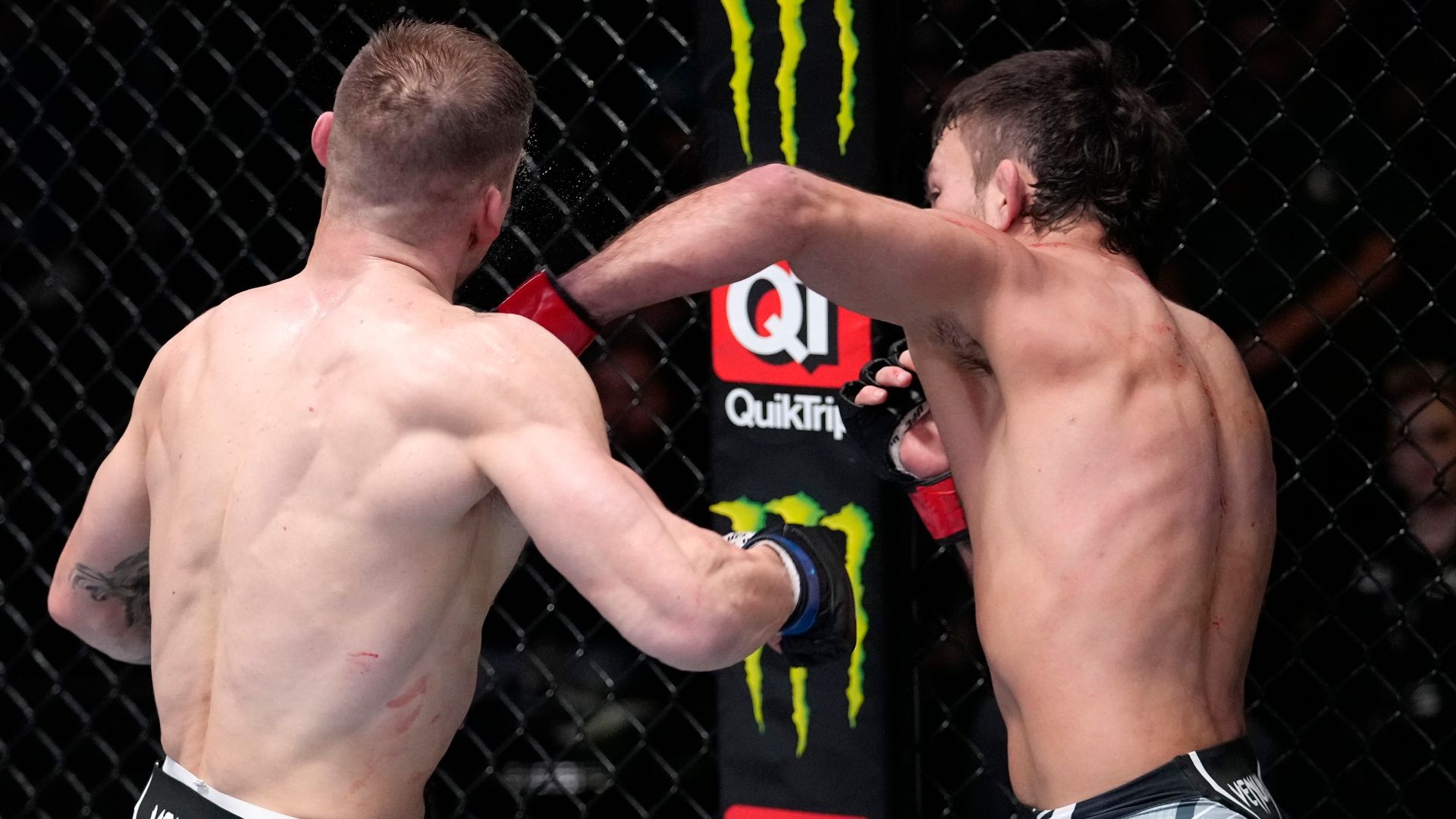 Chad Anheliger finishes Jesse Strader in UFC debut - ESPN Video