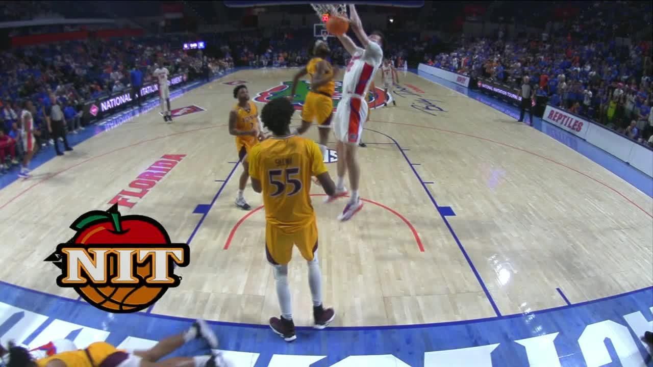 Colin Castleton goes in for a big putback slam - ESPN Video