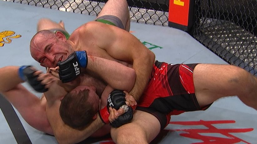 Aleksei Oleinik comes back to win in first round - ESPN Video