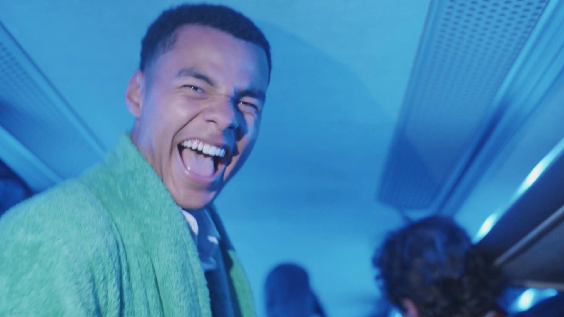 PSV gaat los in bus na winnen beker gemist? Kijk het hier.