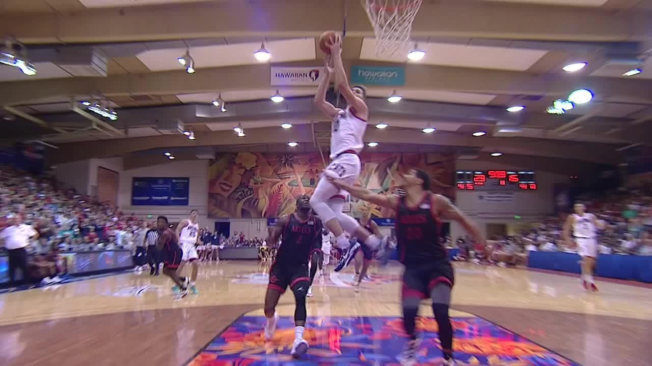 Azuolas Tubelis gets out in transition for the layup - ESPN Video