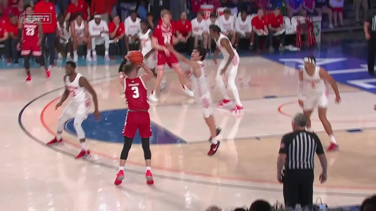 Connor Essegian nails the 3-point shot vs. Dayton Flyers - ESPN Video
