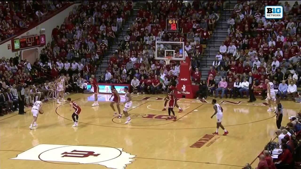 Race Thompson rocks the rim with powerful slam - ESPN Video