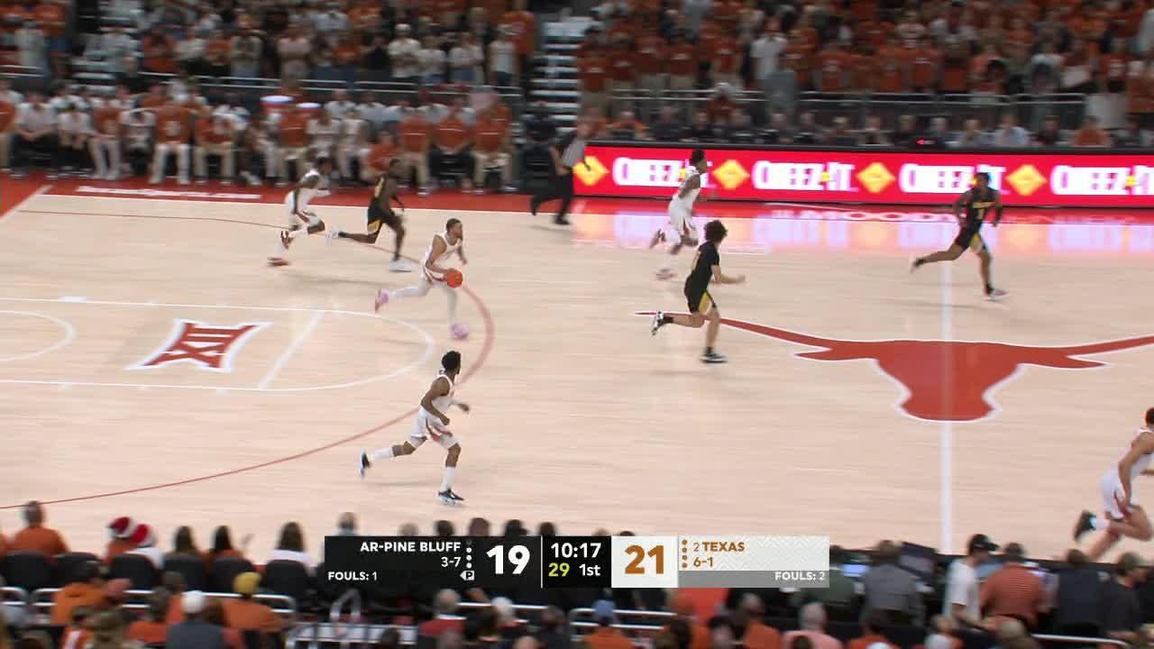 Timmy Allen shows off vision with nice dish vs. Arkansas-Pine Bluff ...