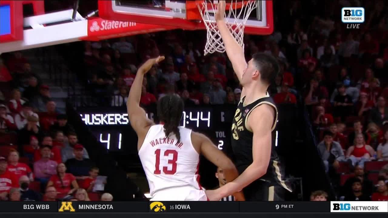 Derrick Walker drops in smooth lay-in - ESPN Video