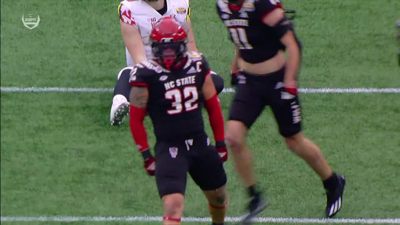 NC State's Drake Thomas with a huge 4th down sack! - ESPN Video