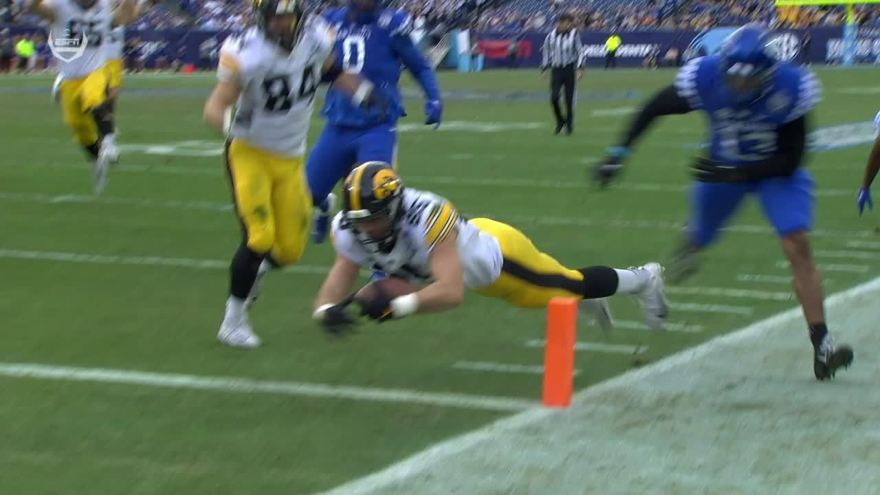 Luke Lachey dives into end zone for Iowa TD - ESPN Video
