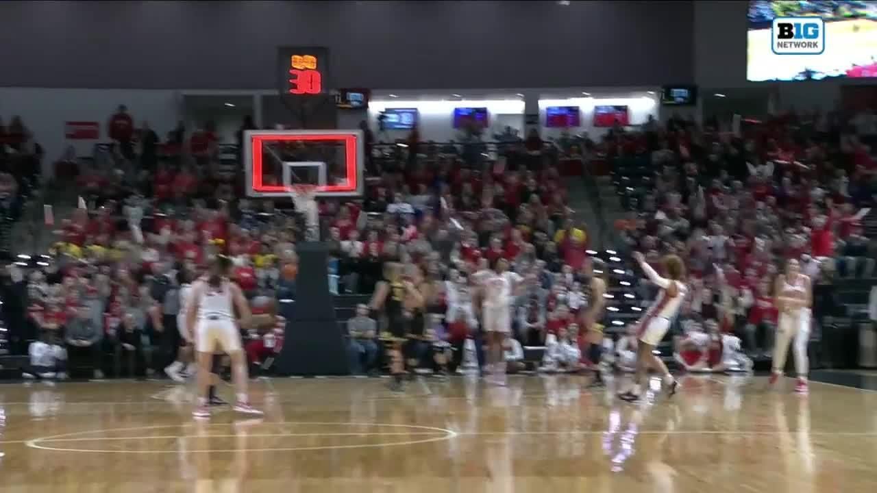 Emma Shumate drills 3-pointer vs. Michigan Wolverines - ESPN Video