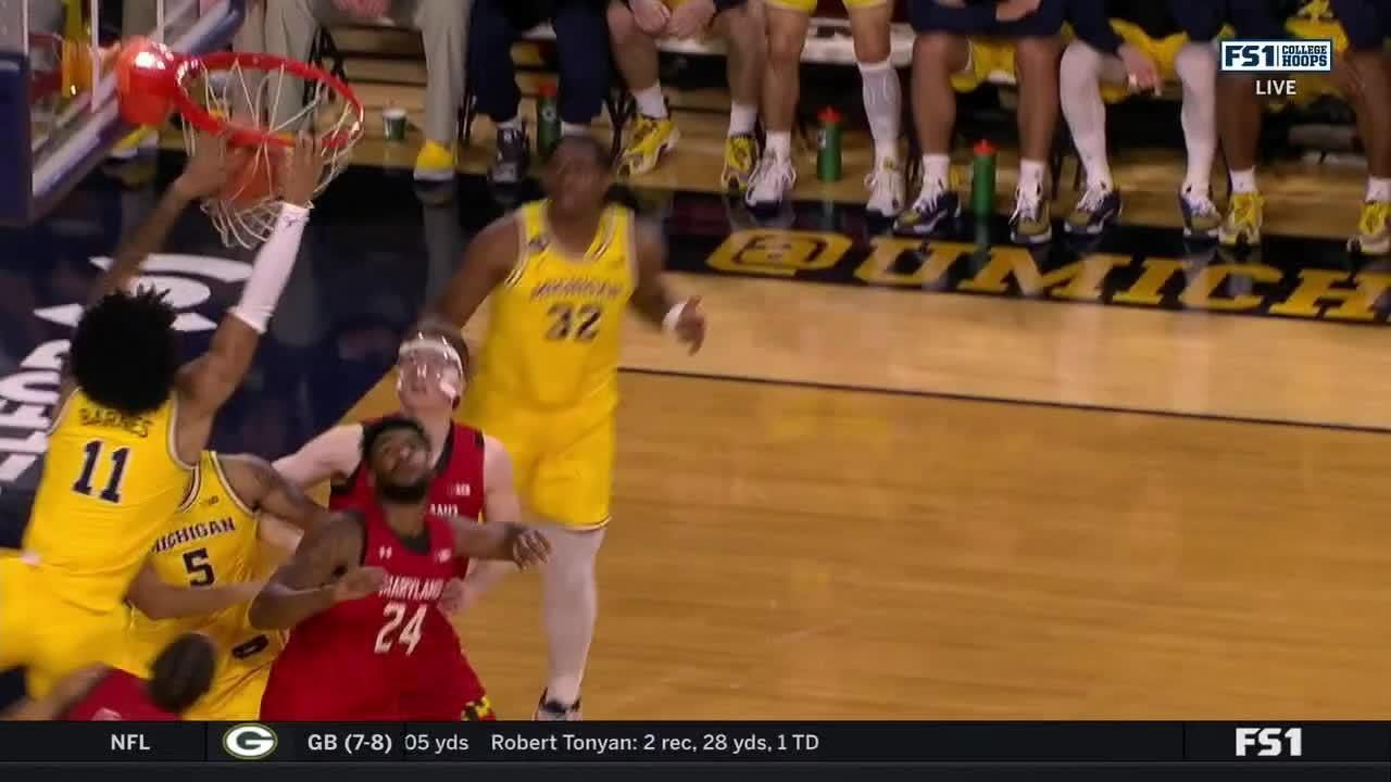Isaiah Barnes rises up for the and-1 alley-oop for Michigan - ESPN Video