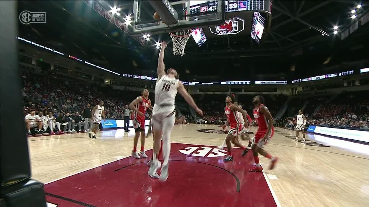 Hayden Brown makes a nice move for the layup - ESPN Video
