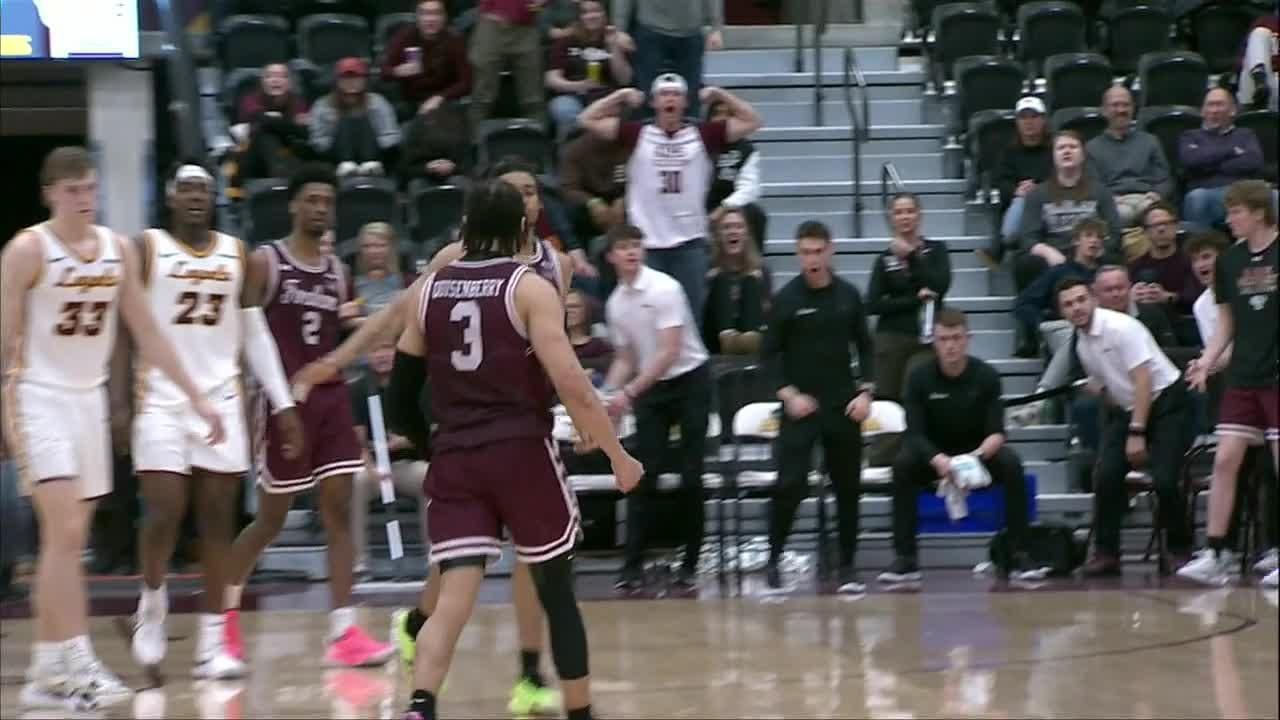 Darius Quisenberry hits the 3 vs. Loyola Chicago Ramblers - ESPN Video
