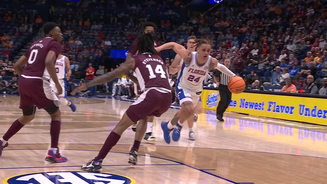 Riley Kugel weaves through for impressive layup - ESPN Video