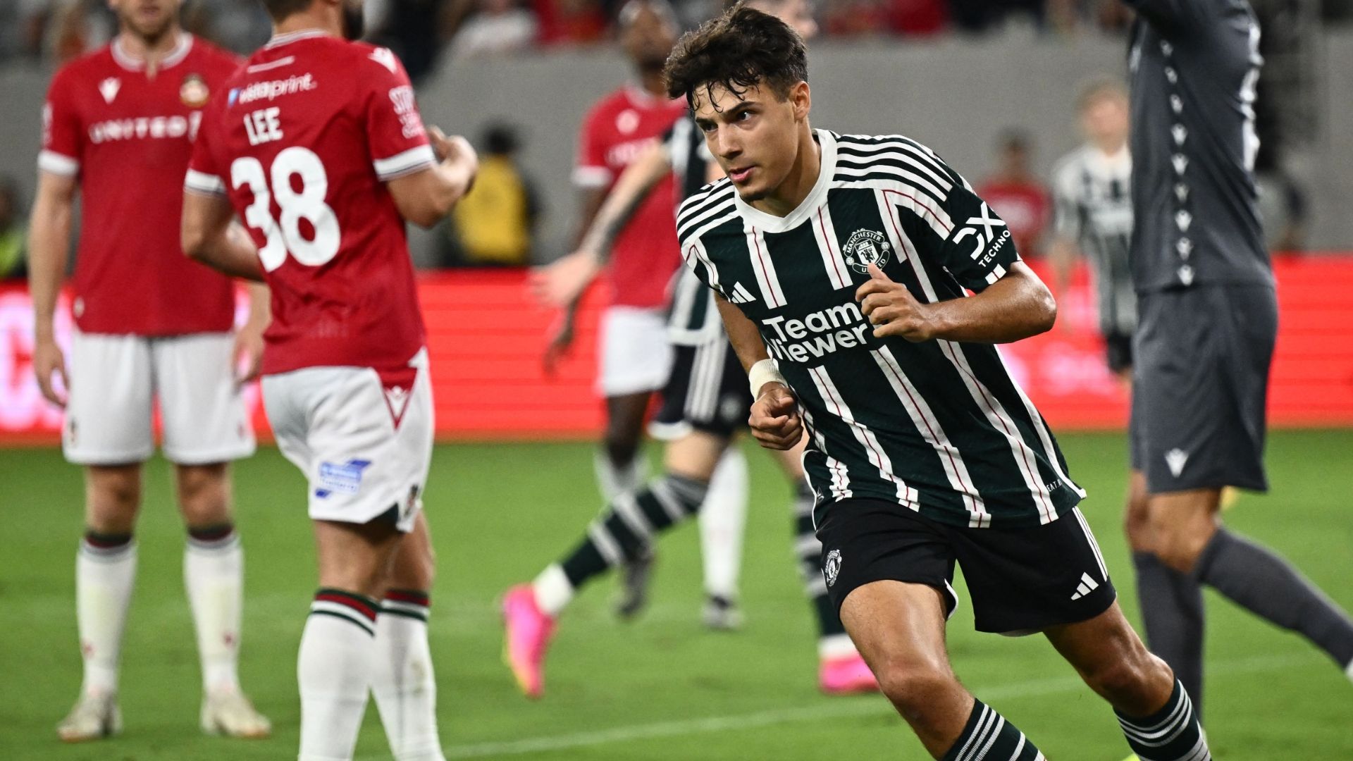 ESPN - Serving Sports Fans. Anytime. Anywhere.