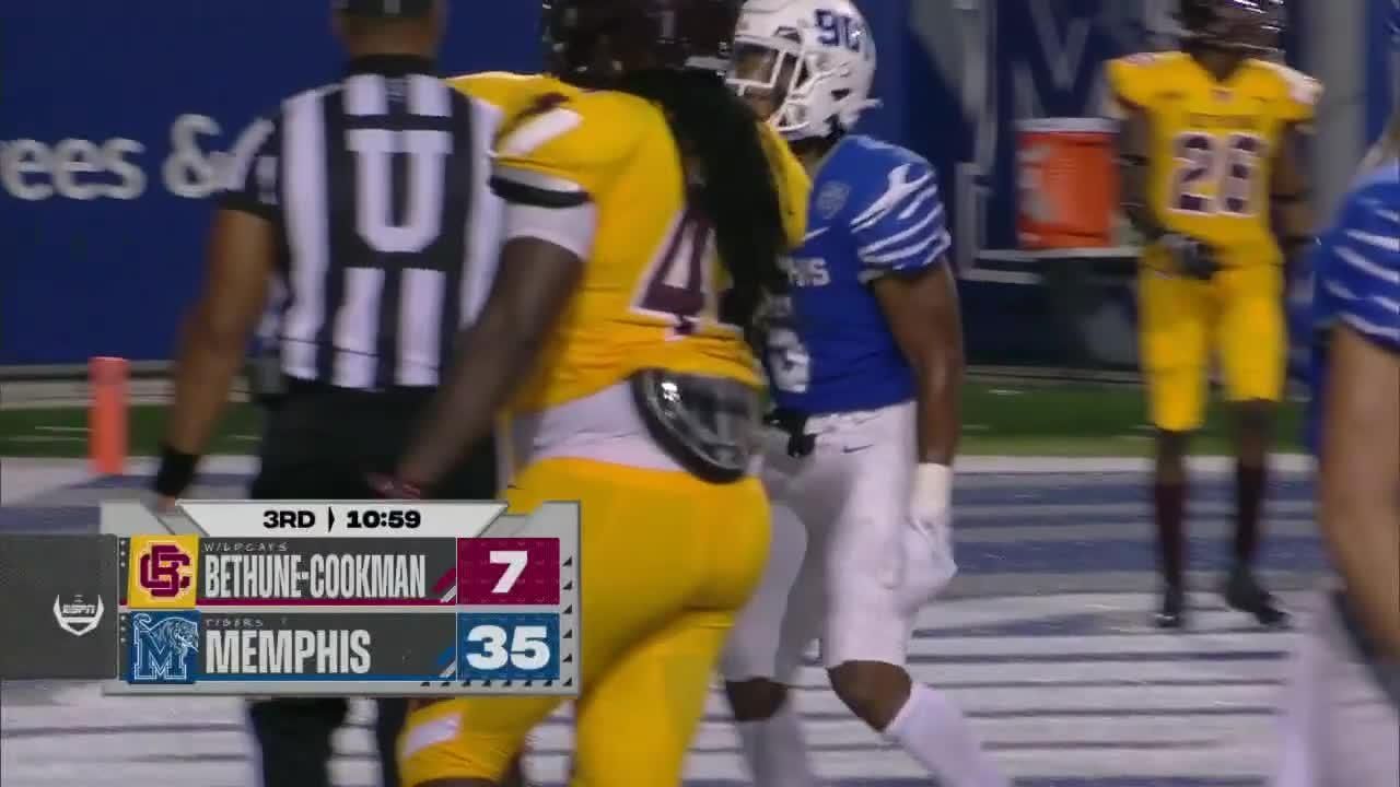 Touchdown! Sutton Smith scores vs. Bethune-Cookman Wildcats - ESPN Video