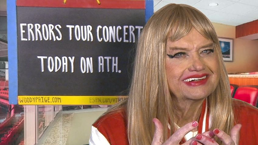 Woody Paige shows off his unique Taylor Swift look - ESPN Video